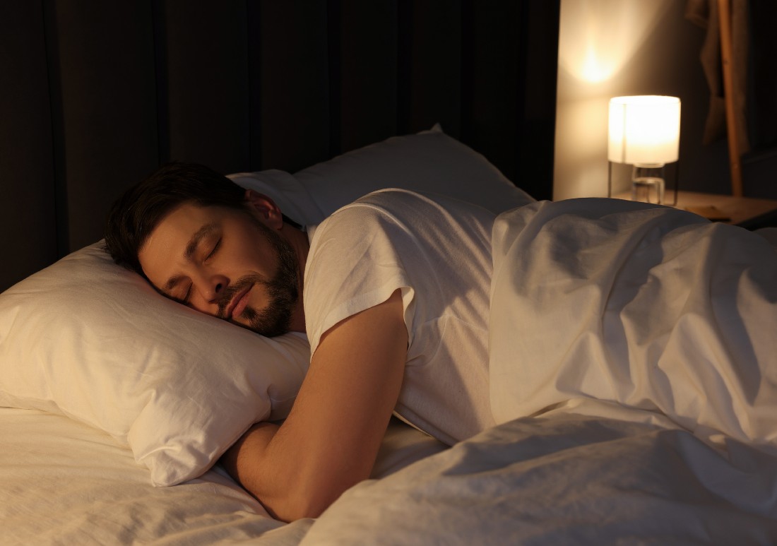 Hot Sleepers, Here's How To Stay Cool and Get Better Sleep | Sleeping ...